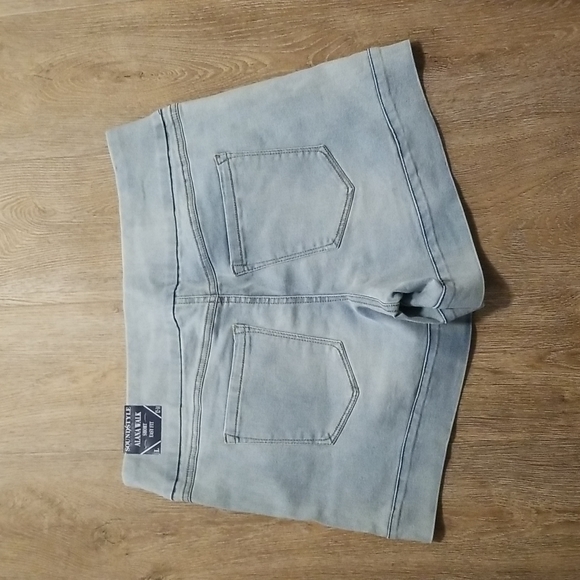 SoundStyle | Shorts | Alana Wide Wb Pull On Short Highrise Wideleg ...